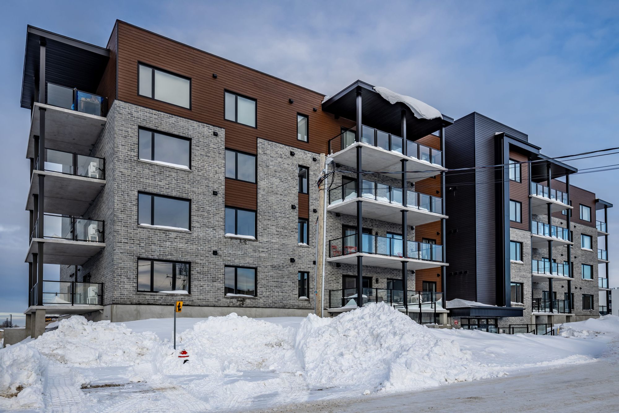 Condo De Luxe Condo Locatif 50 Ans Et Plus Les Urbains